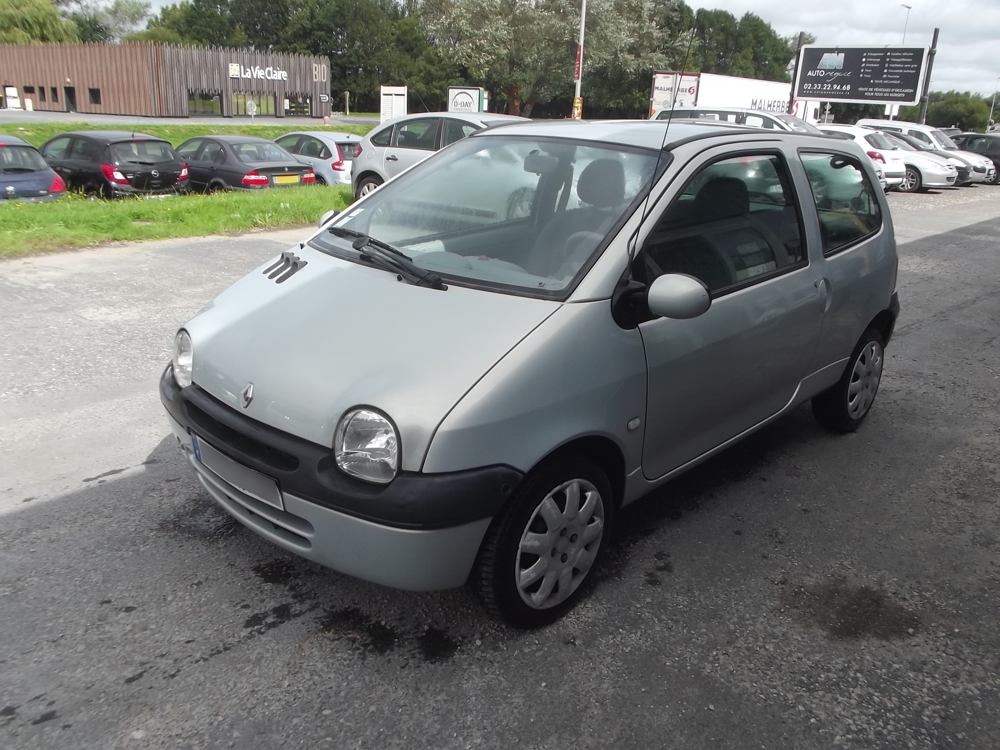 Renault Twingo 1.2 i 60 CH - Anna Rose Automobiles